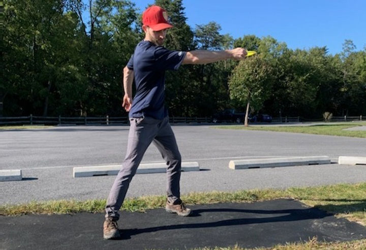 disc golf throw form