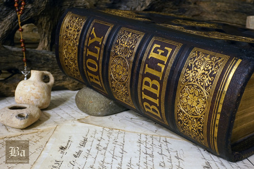 "Archaeological And Historical Victorian Holy Bible" Baird & Dillion ...