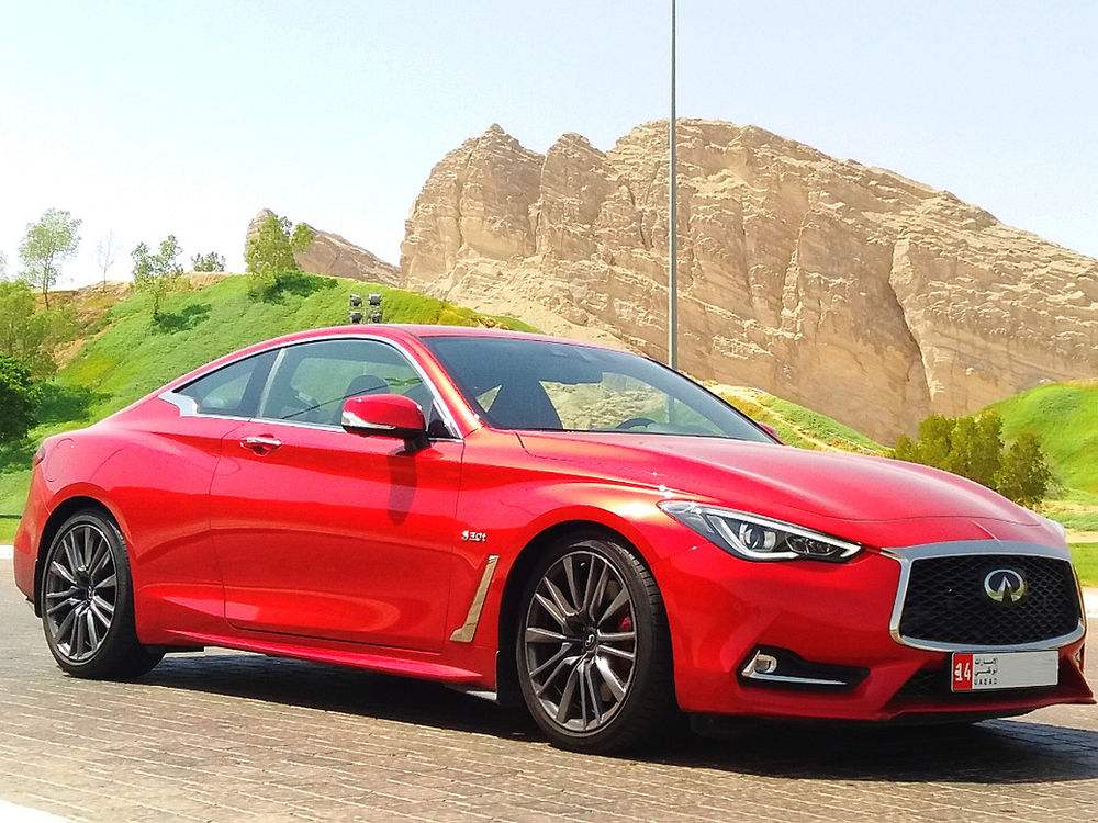 Infiniti Q60S