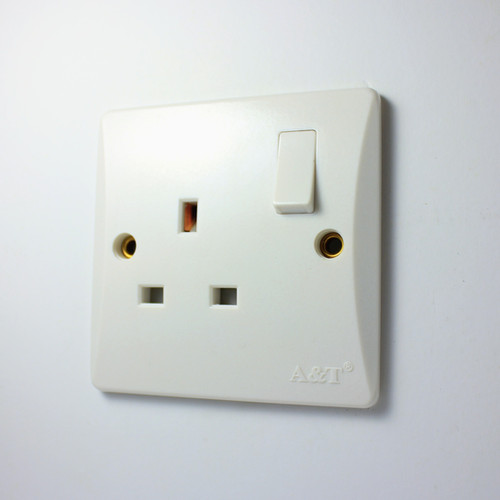 A&T 13 Amp Socket | Hashim Alkooheji Com | Bahrain | Order Online