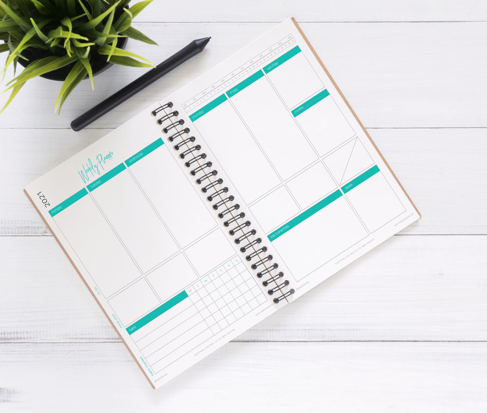 the 2022 Neat Little Planner is here!