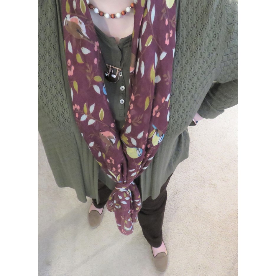 How to Tie Rectangular Scarves: 5 Genuinely Easy Methods