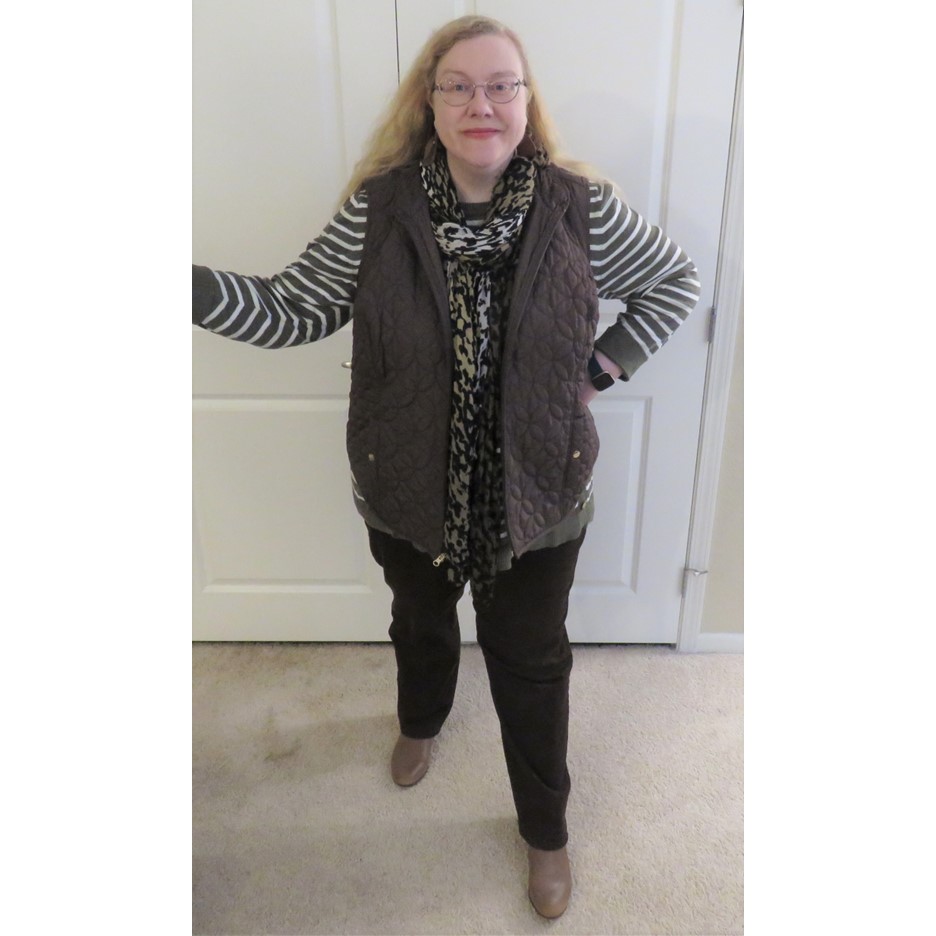 How to Tie Rectangular Scarves: 5 Genuinely Easy Methods