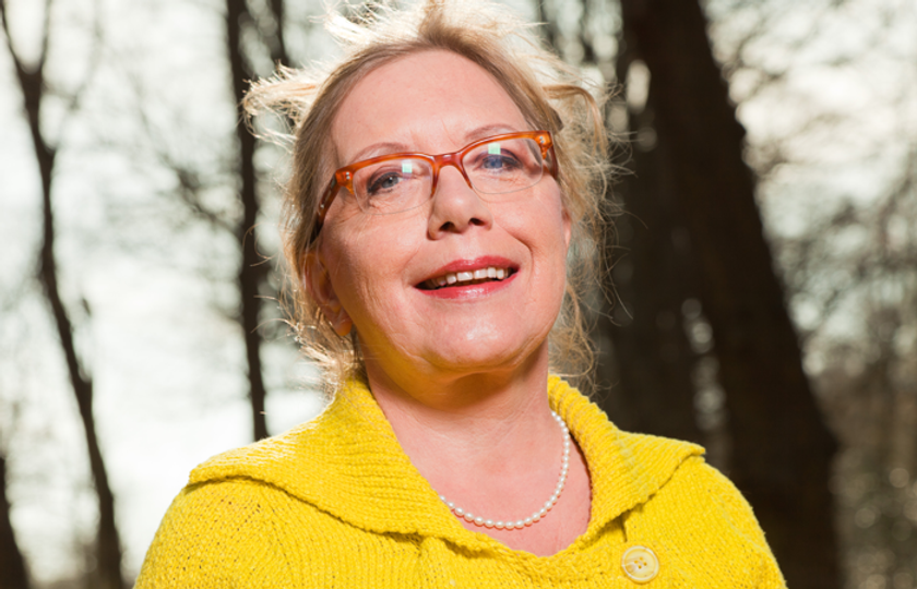 Why choose Apple Dental Studios for dental implants in Pinner?