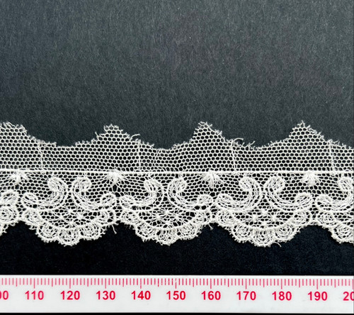 Pale cream detailed lace | Dolls House Draper