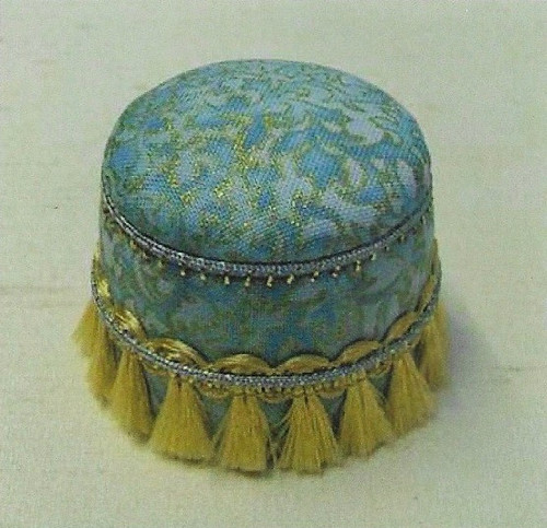 1/12th scale kit - Pouffe | Dolls House Draper