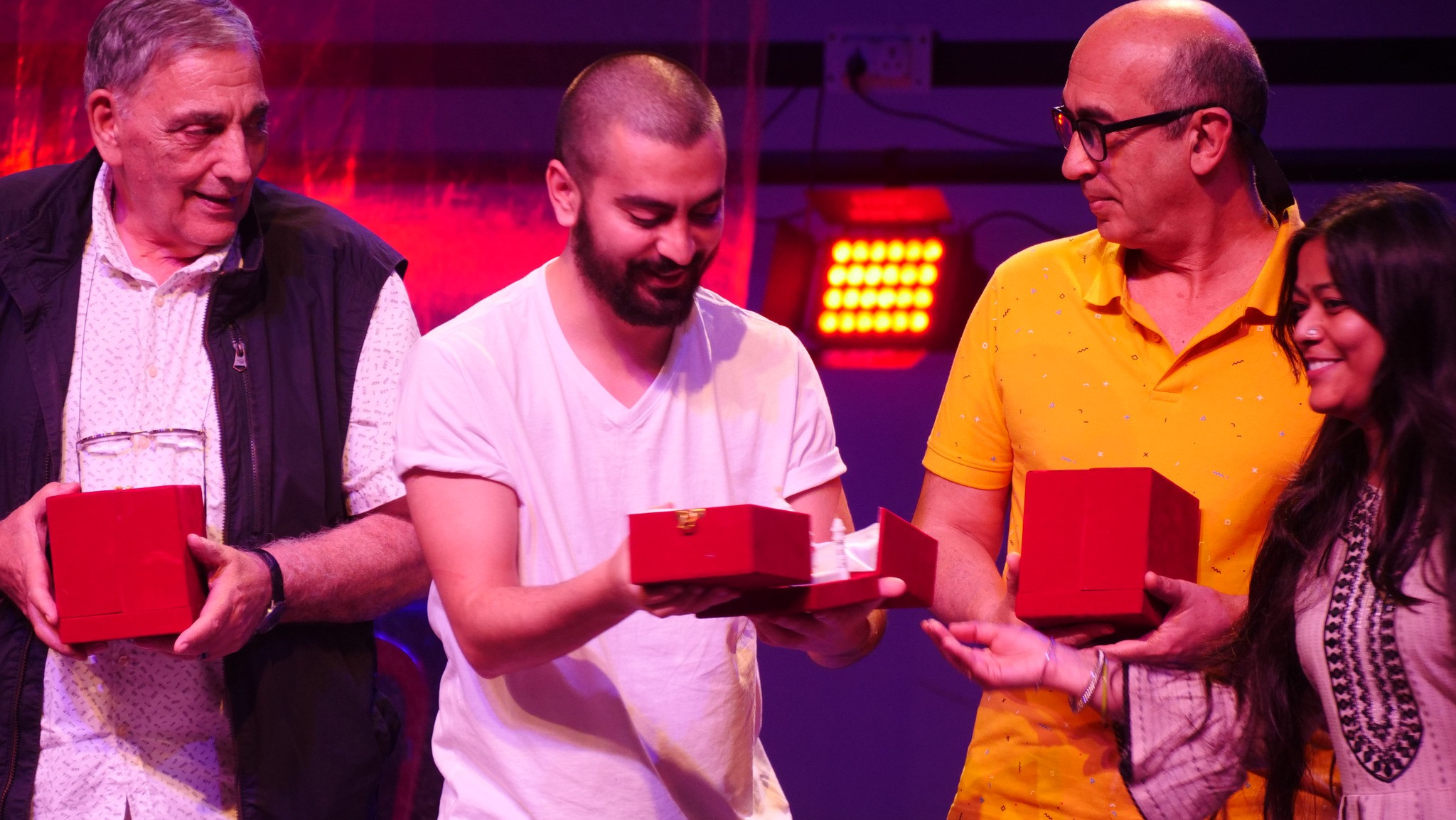 ნამასტე ქართულო თეატრო გენაცვალე ინდო Theatrelifege