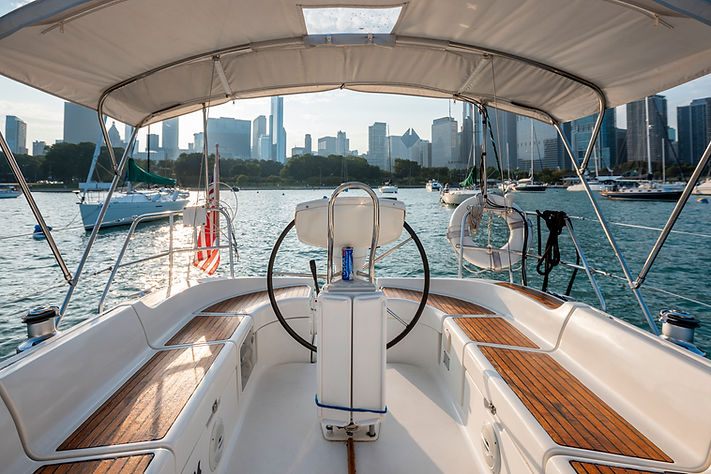 Chicago Sailboat Charters & Cruises