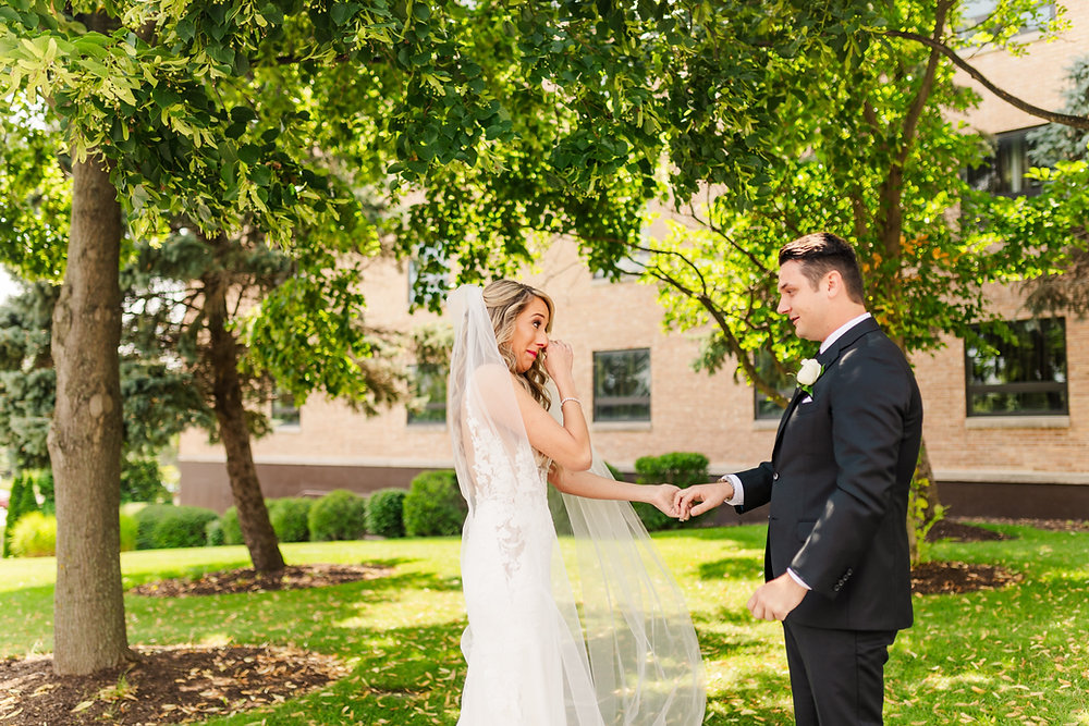 What is a First Look? | Photo Tips