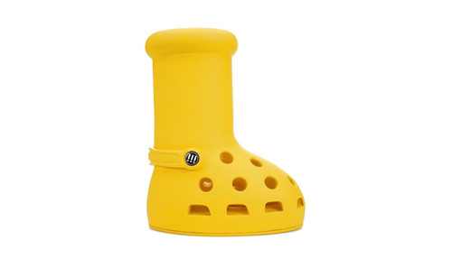 Big Yellow Boot | PATHEPLUG