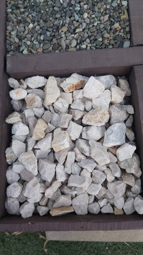 Piedra caliza blanca cuarta | Enchapes Heredianos