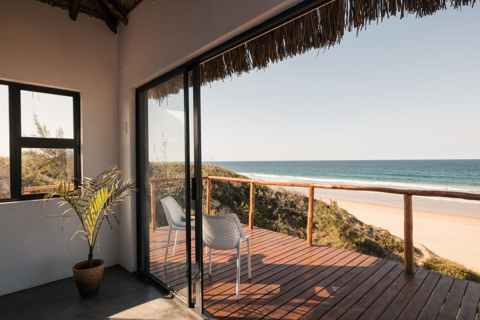 STAY | Kumba Lodge | Tofo Beach | Mozambique
