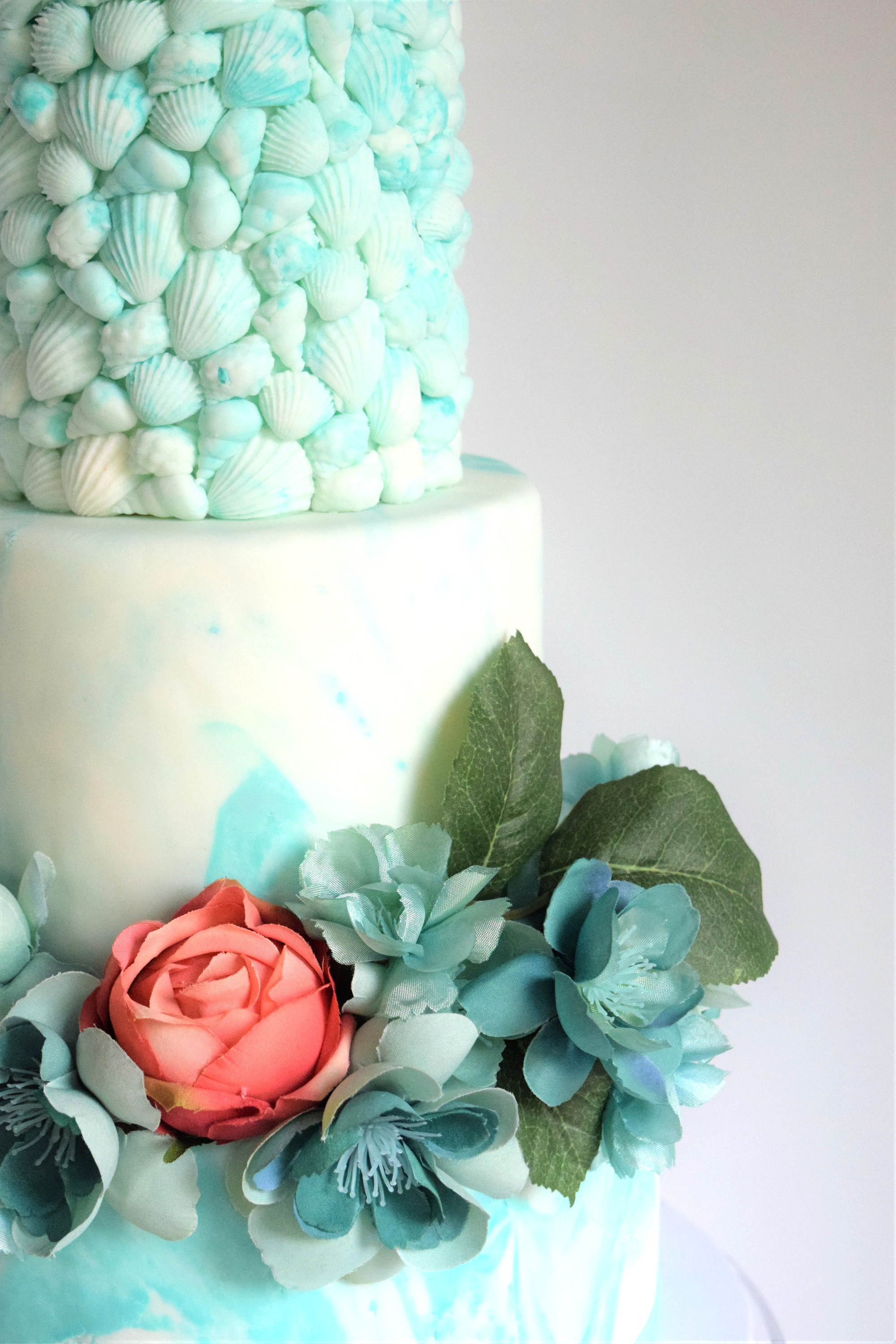 August June Desserts | Custom Cakes & Gourmet Cupcakes