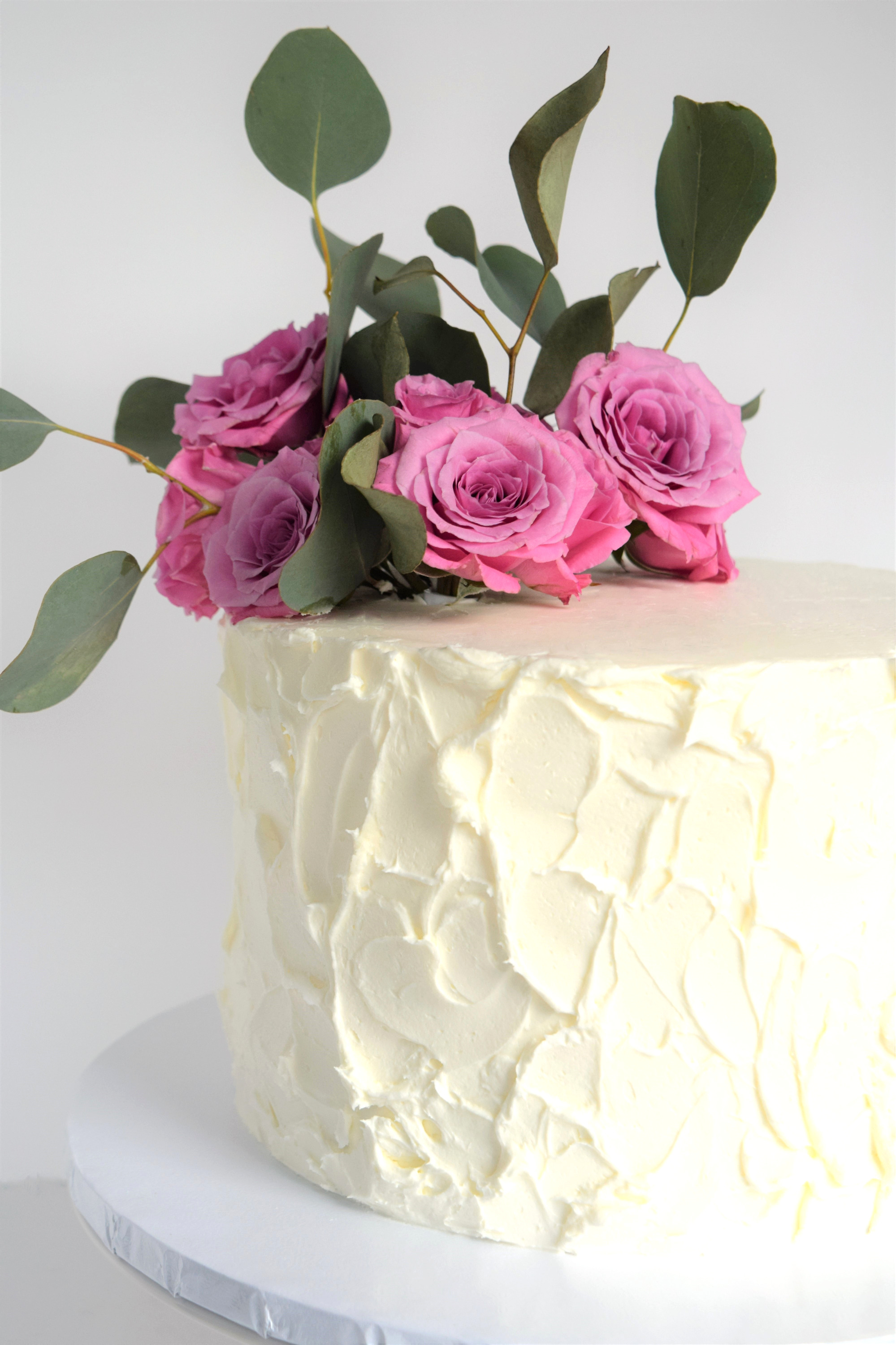 August June Desserts | Custom Cakes & Gourmet Cupcakes