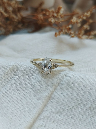 Topaz and Diamonds in 9ct Gold Ring | Mignon Daubermann