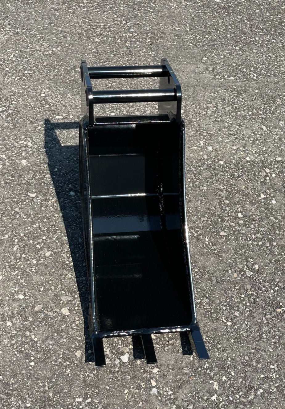 Manufacturing Towable excavators | U-Dig Excavators Inc | Teeswater