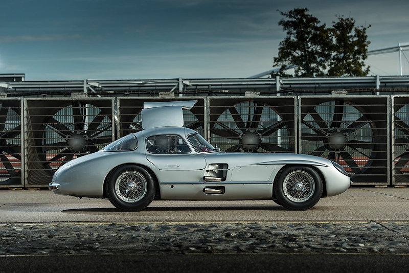 Mercedes-Benz 300 SLR | Speedholics