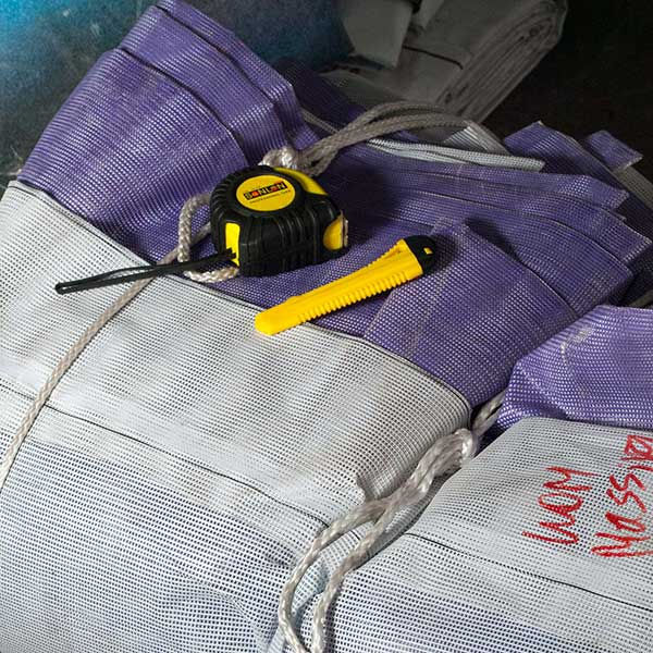 ¿Qué es la tela PVC? y ¿Por qué es recomendada para exteriores?