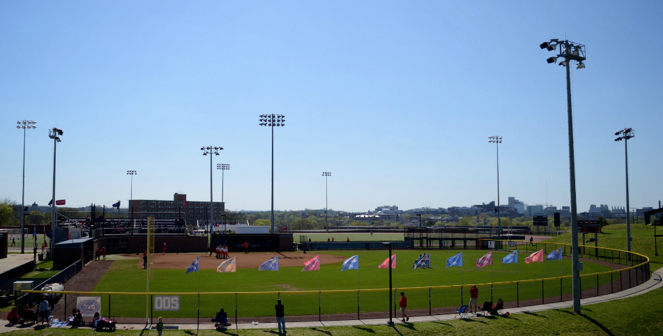 PHOTOS: Softball drops doubleheader to SEMO