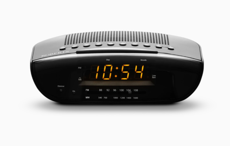 roberts-cr9971-clock-radio-black