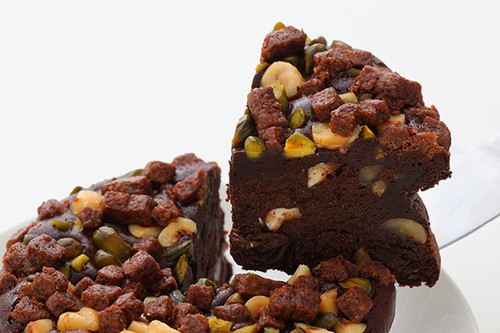 ナッツたっぷりガトーショコラ ギフト | スイーツsaccho【公式サイト】