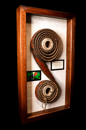 FRAMED RED FEATHER MONEY COIL - SOLOMON ISLANDS | Havaikiart