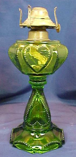 Findlay Green Sweetheart Small Size Kerosene Lamp | Walnut Manor Antique