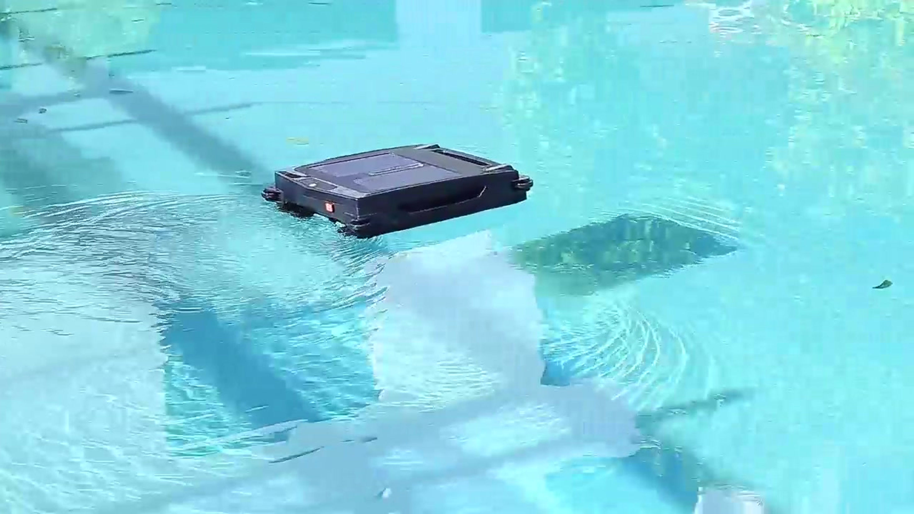 Robo-Skimmer Mk2 | Solar Robotic Pool Skimmer | Robo-Tek International
