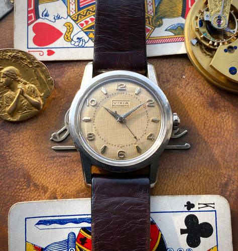 1950s Vixia bidynator Waffle dial stainless steel facetted lug watch ...