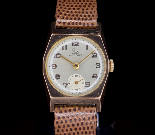 1946 Record Swan 9ct rose gold octagonal Tonneau watch foil numerals ...