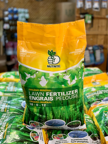 Nutrite Summer Lawn Fertilizer | Robert Plante