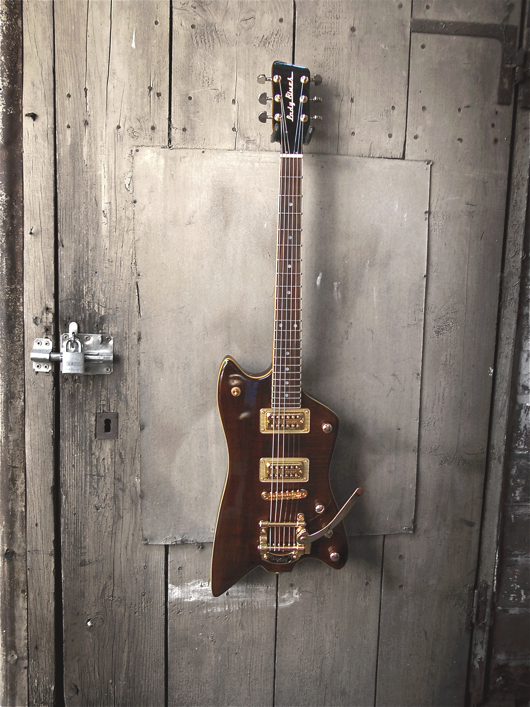 CREATIVE GUITAR'S | guitars