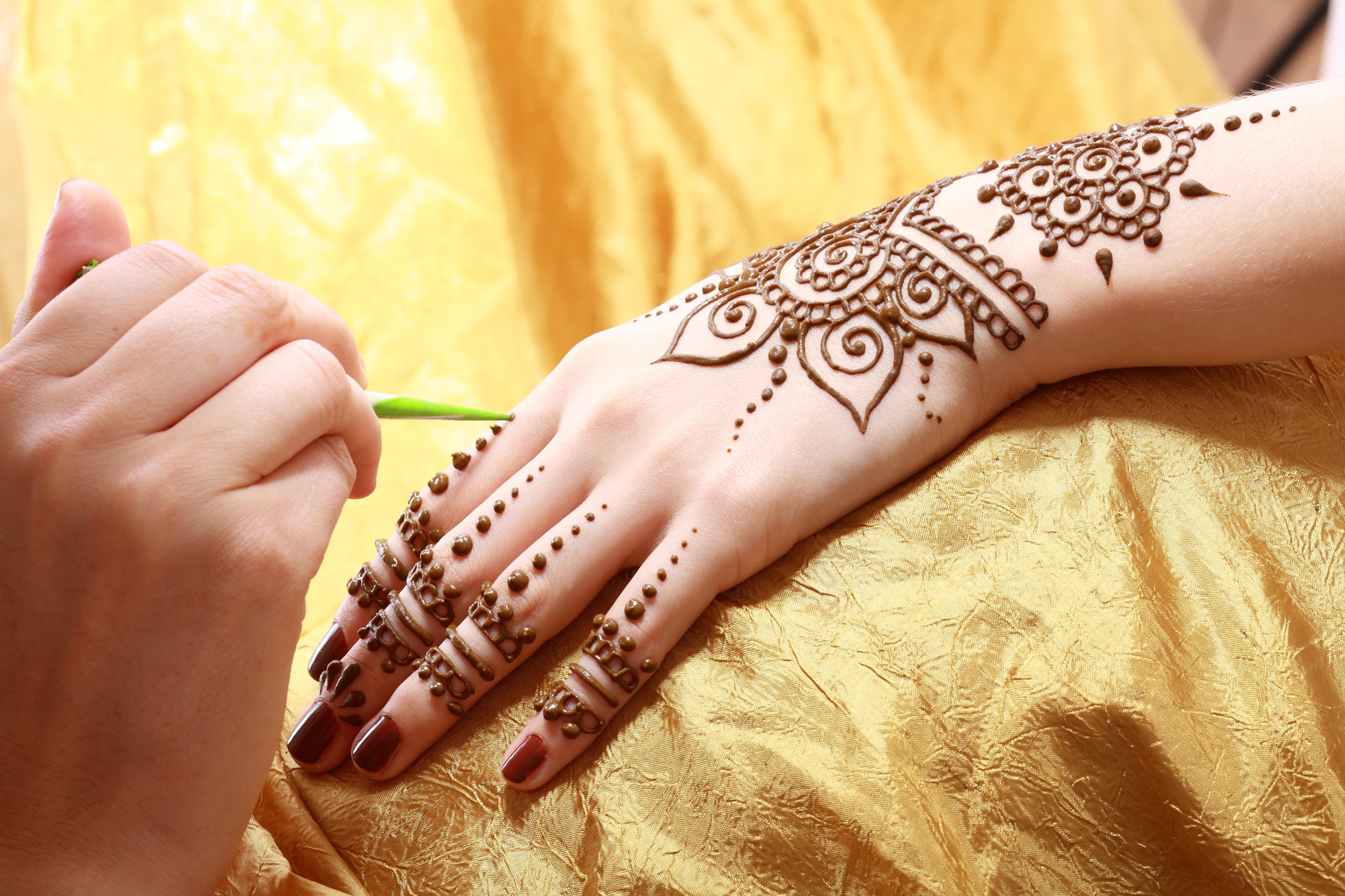 Henna Artist Hire