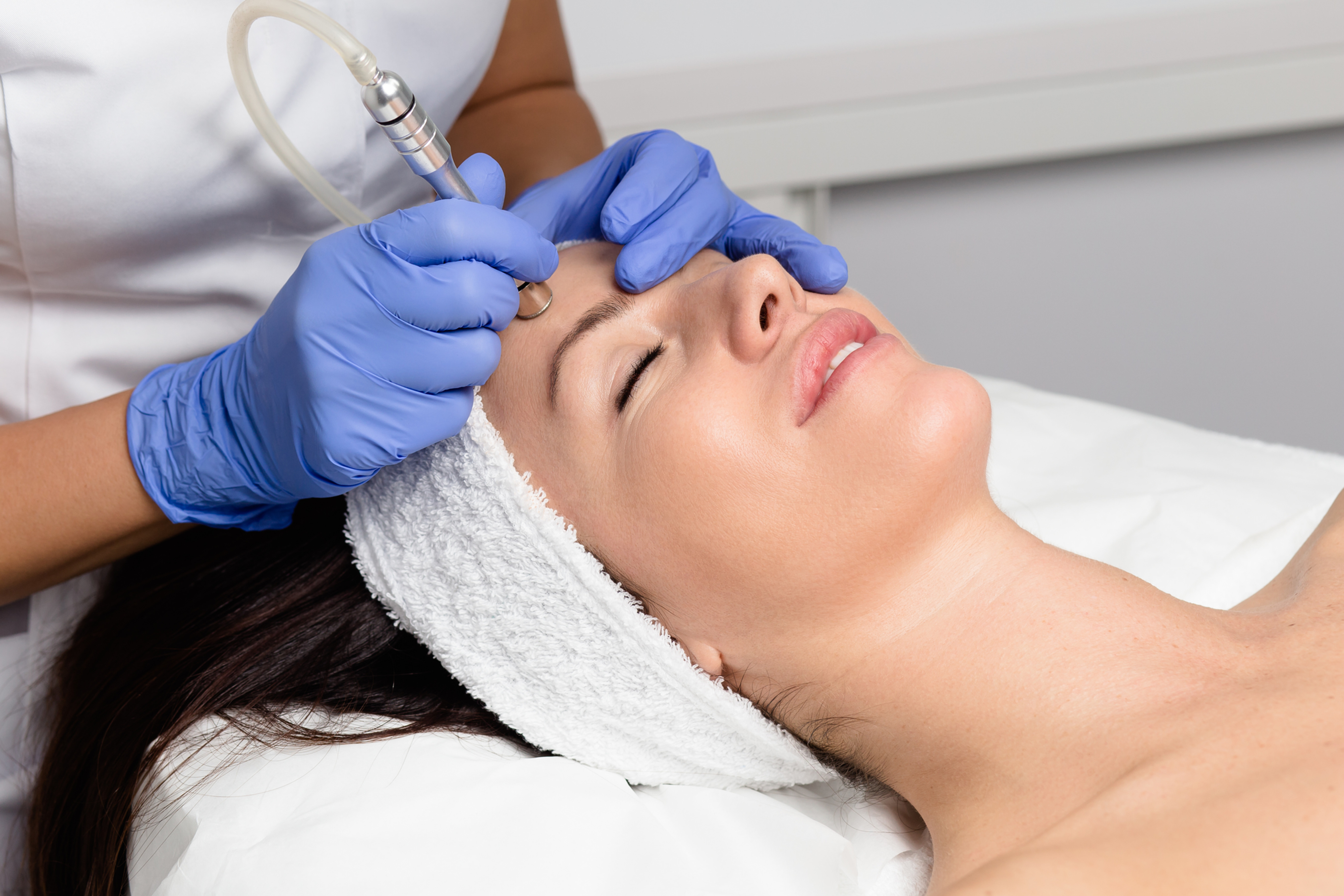 Signature HydraFacial