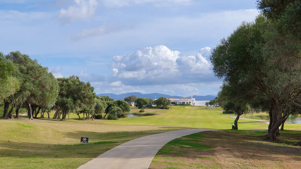 Can a golf course support biodiversity?