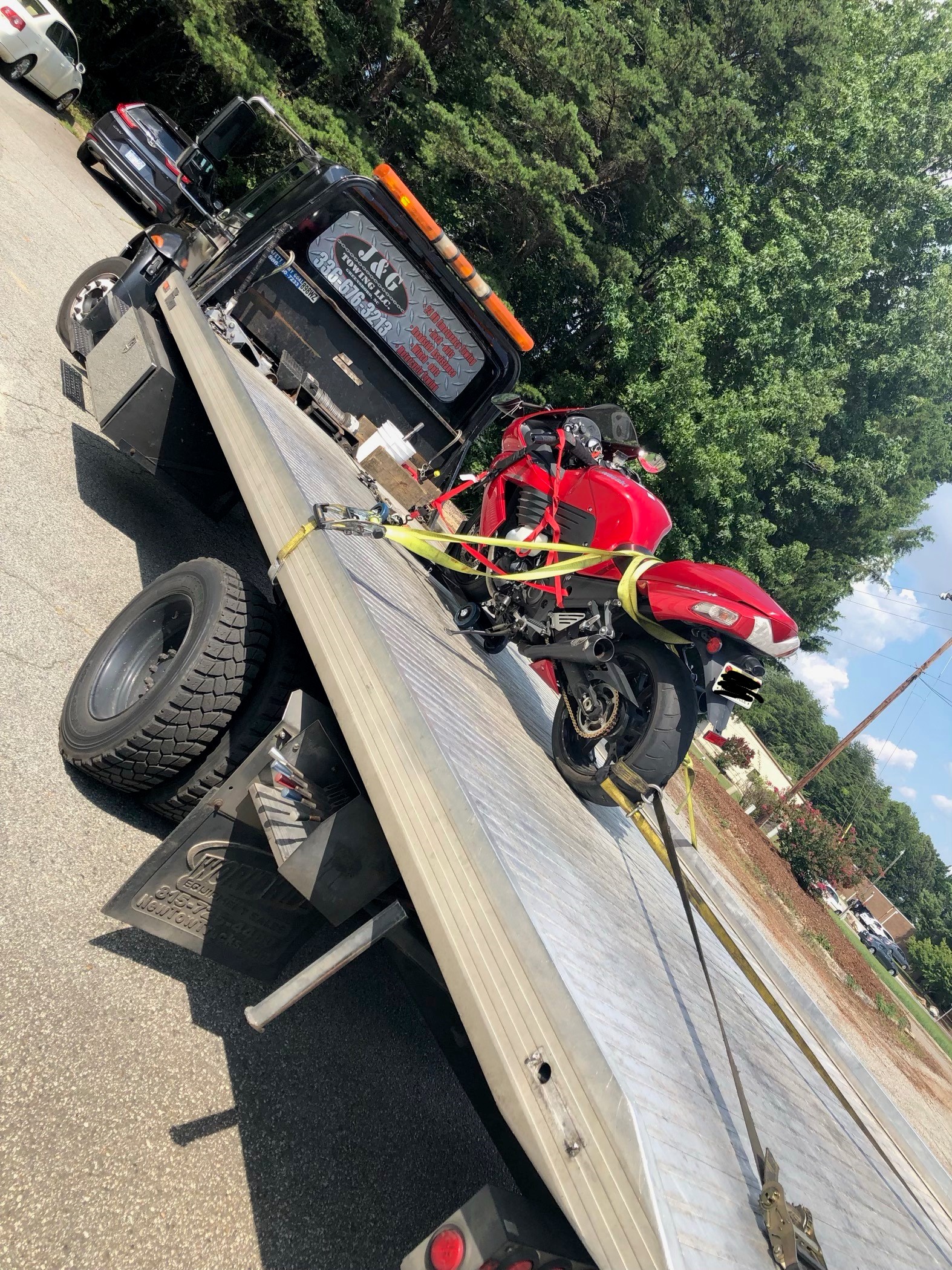 Emergency Towing | J & G Towing LLC | United States