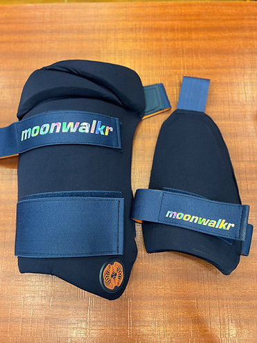 Moonwalkr 2.0 dual thigh pad | SPORTS LAND