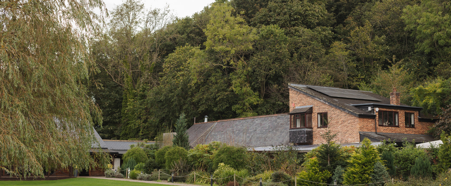 Whinstone View bistro, luxury log cabins with hot tubs, Great Ayton ...