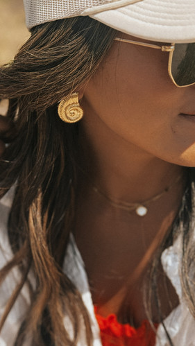 The XL Shell studs | Raising Surfers