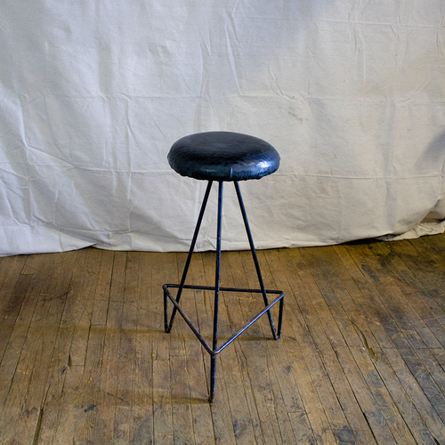 Black Tri-leg Stool | zapprops