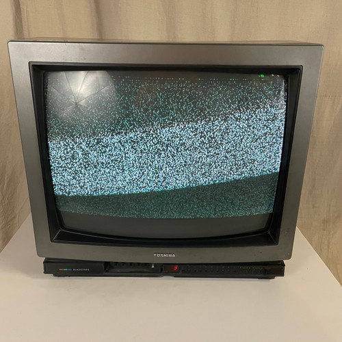 Toshiba Blackstripe Wood Panel TV | zapprops