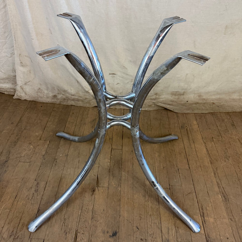 Simple Chrome Table Base | zapprops