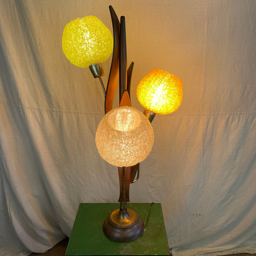 Mid Century MCM Spaghetti Flower Table Lamp | zapprops