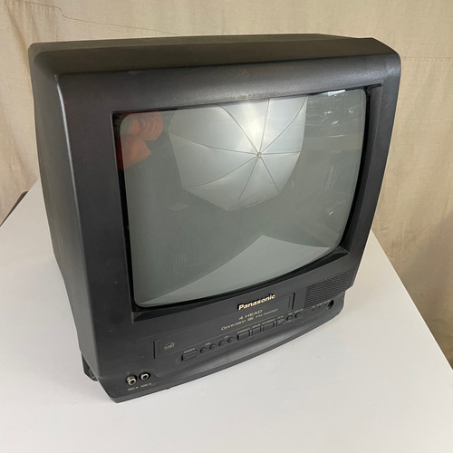 Panasonic Small Black 14" CRT Television VCR Built In | zapprops