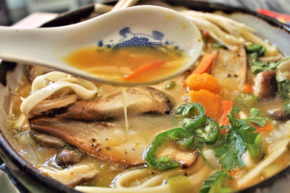 Hoto Japanese Rustic Noodle Soup. Vegan (VIDEO)