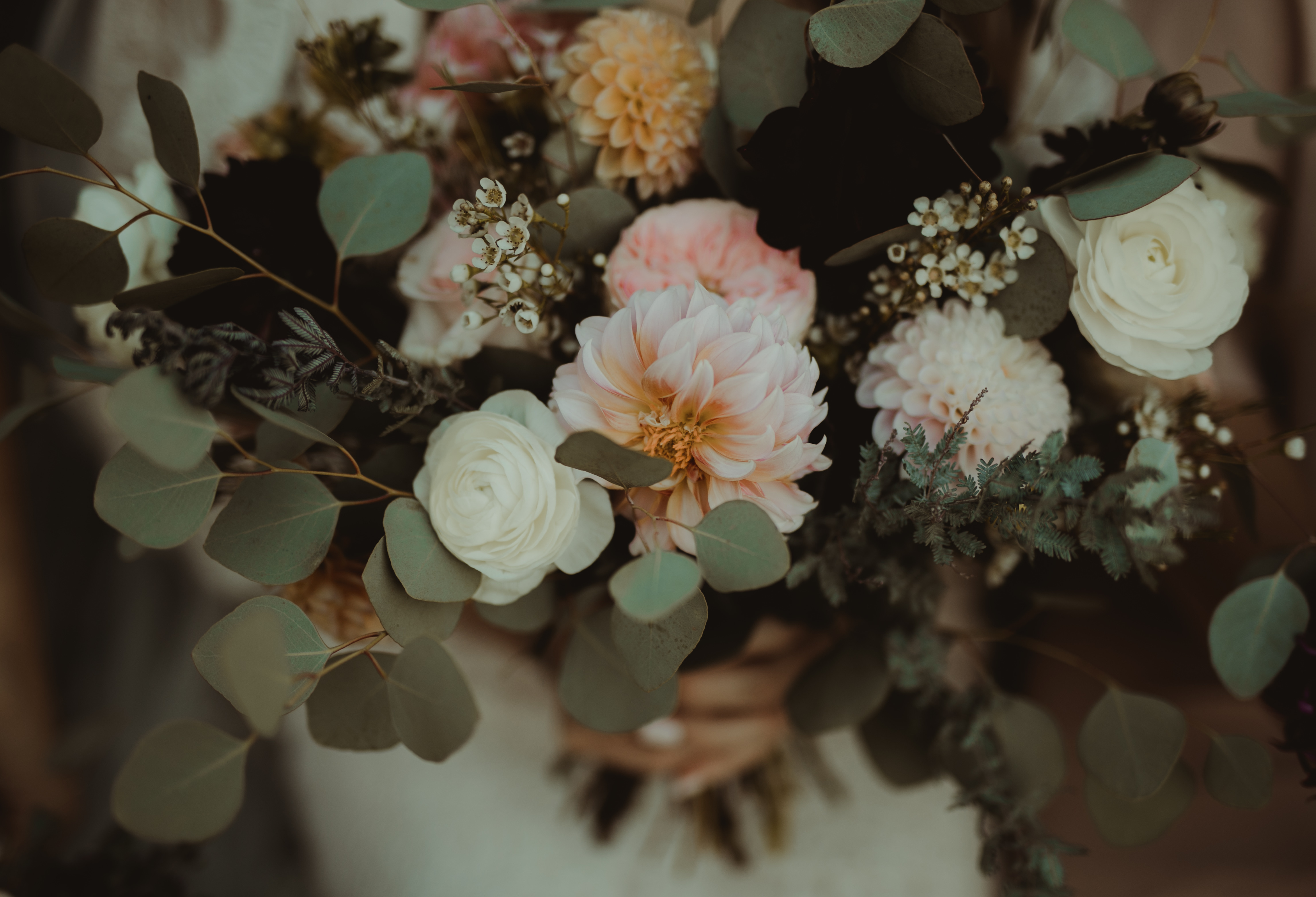 Flaura Botanica: Premier Wedding and Event Florist