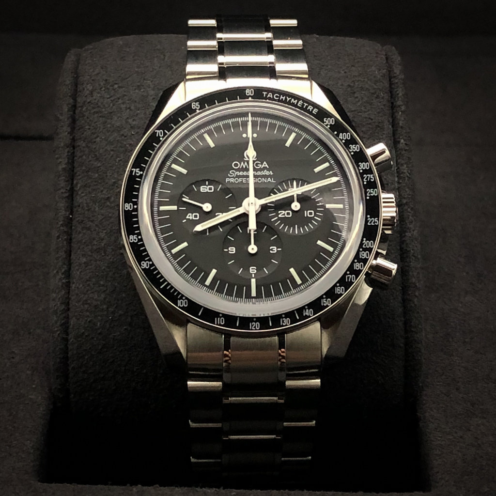 omega-speedmaster-sapphire-sandwich