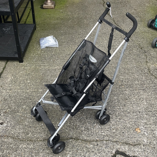 New Lightweight Maclaren Volo Buggy Auctionwarehouse new-lightweight-maclaren-volo-buggy-auctionwarehouse