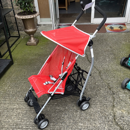 New Babylo Trip Red Childrens Stroller | Auctionwarehouse