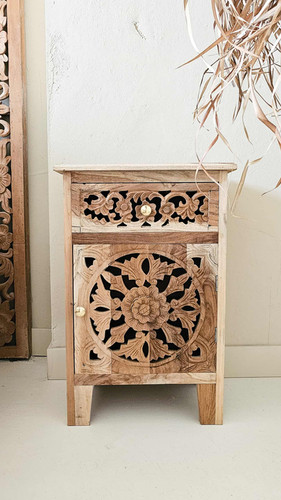 Bedside table cut out | Uluwatu-fuerte